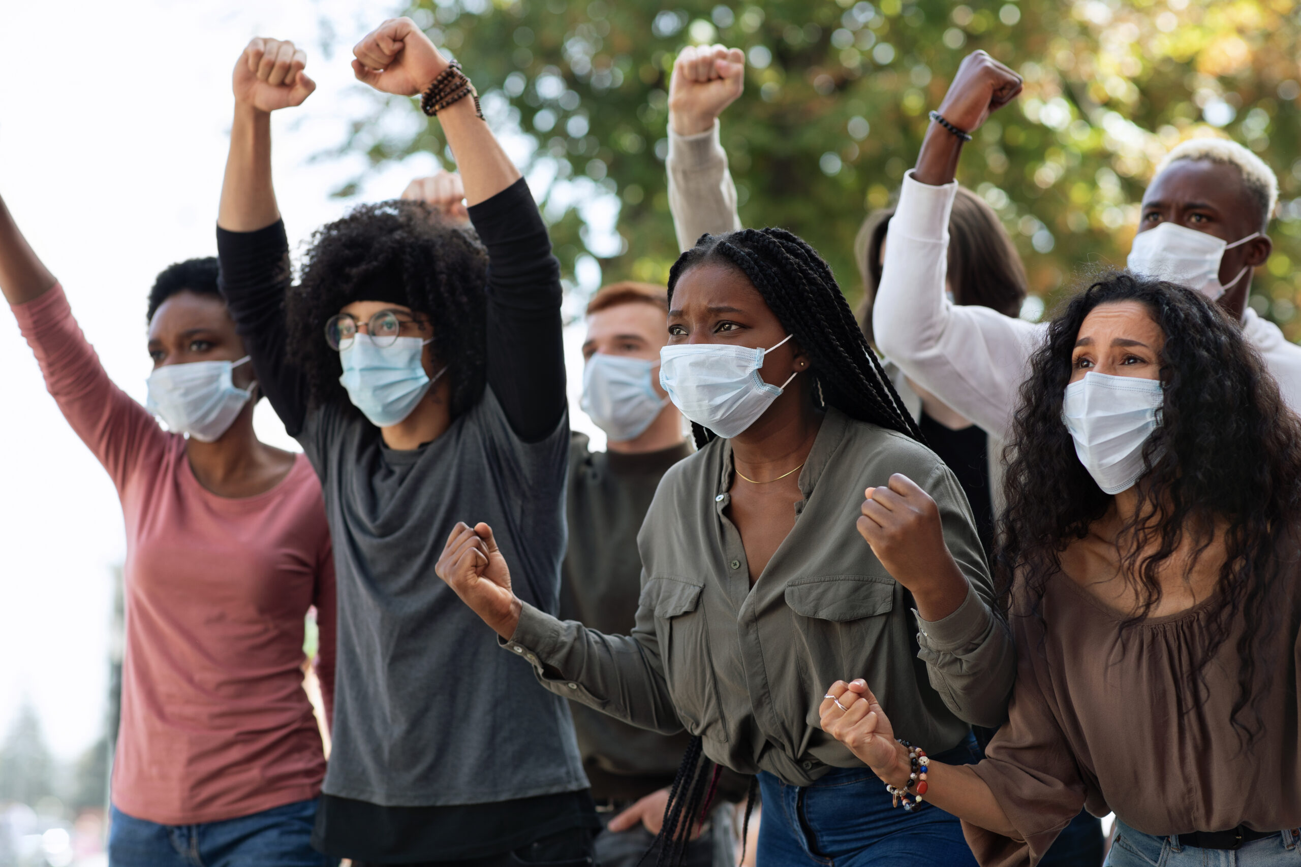 How does structural racism affect the insertion of black people in the ...